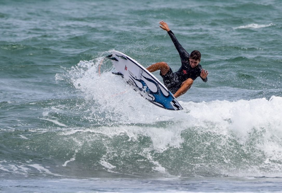 Sudesb apoia surfistas do Sul da Bahia para participação em torneio em ...