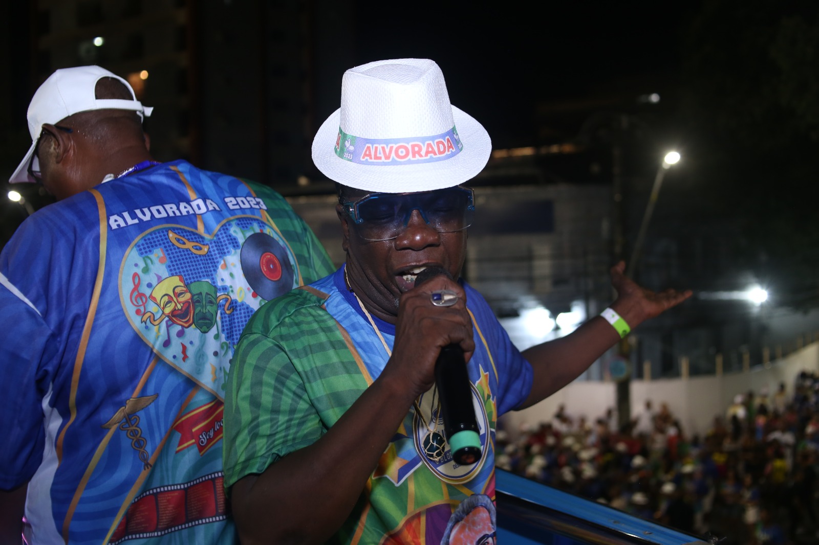 Alvorada desfila com homenagens a Capinan e apoio do Carnaval Ouro ...