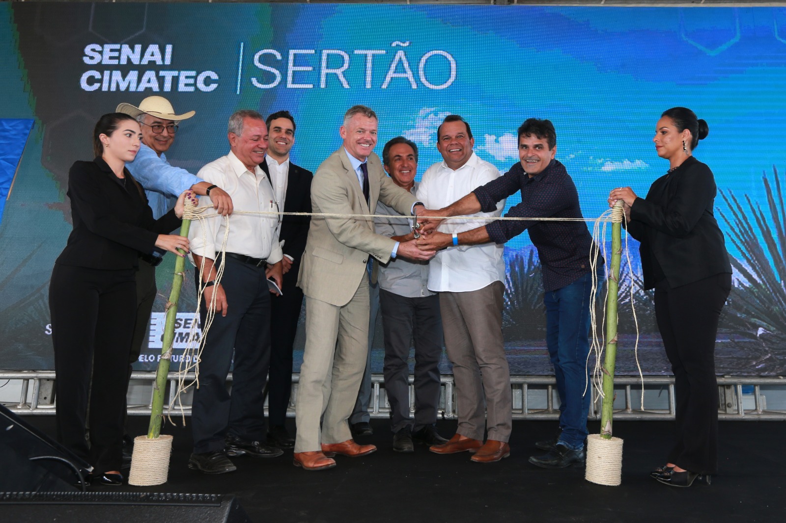 Governo do Estado participa do lançamento da pedra fundamental do ...