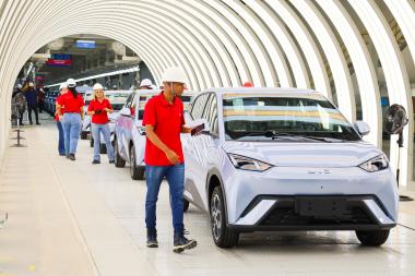 BYD anuncia 3 mil novas contratações para fábrica na Bahia e reforça ...